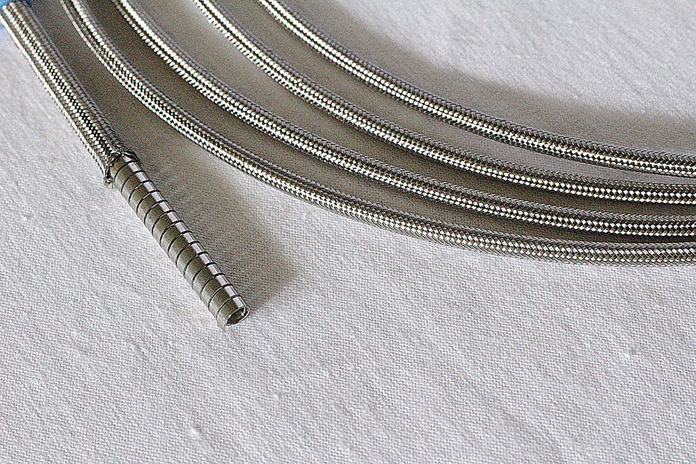 Steel-Braided Mono-Coil Tube - Hagitec